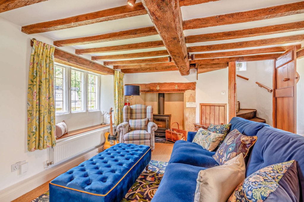 Glebe Cottage, 3 Bed Dog Friendly Cotswold Holiday Cottage near Kingham