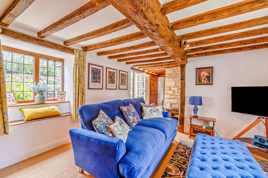 Glebe Cottage, 3 Bed Dog Friendly Cotswold Holiday Cottage near Kingham