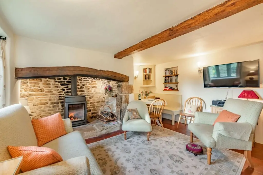 Cosy Corner, 2 Bed Holiday Cottage in Evenlode, near Moreton-in-Marsh