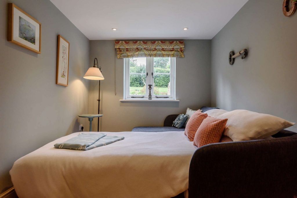 Laurel Tree Cottage, 6 Bedroom Cotswold Holiday Cottage