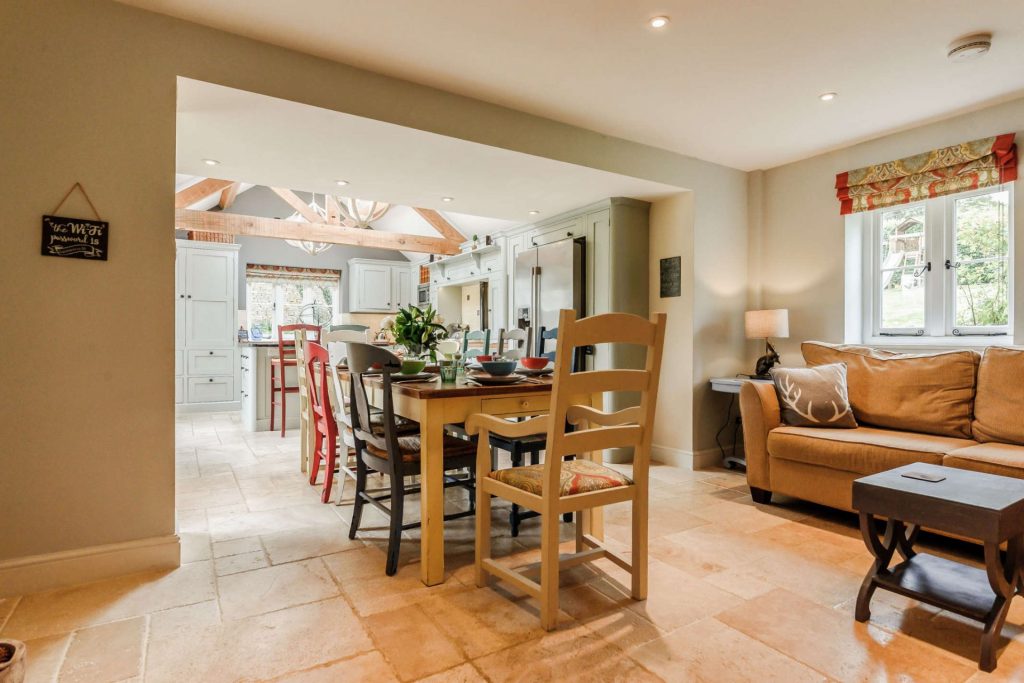 Laurel Tree Cottage, 6 Bedroom Cotswold Holiday Cottage