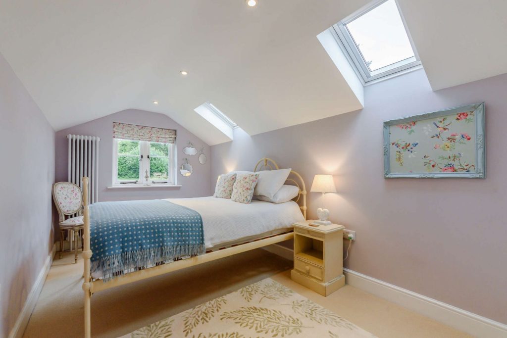 Laurel Tree Cottage, 6 Bedroom Cotswold Holiday Cottage