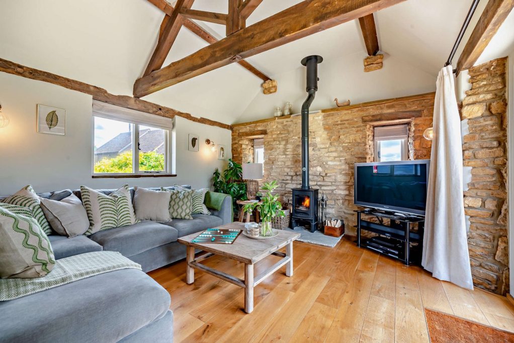 Perry Cottage, Stunning One Bed Dog Friendly Holiday Home