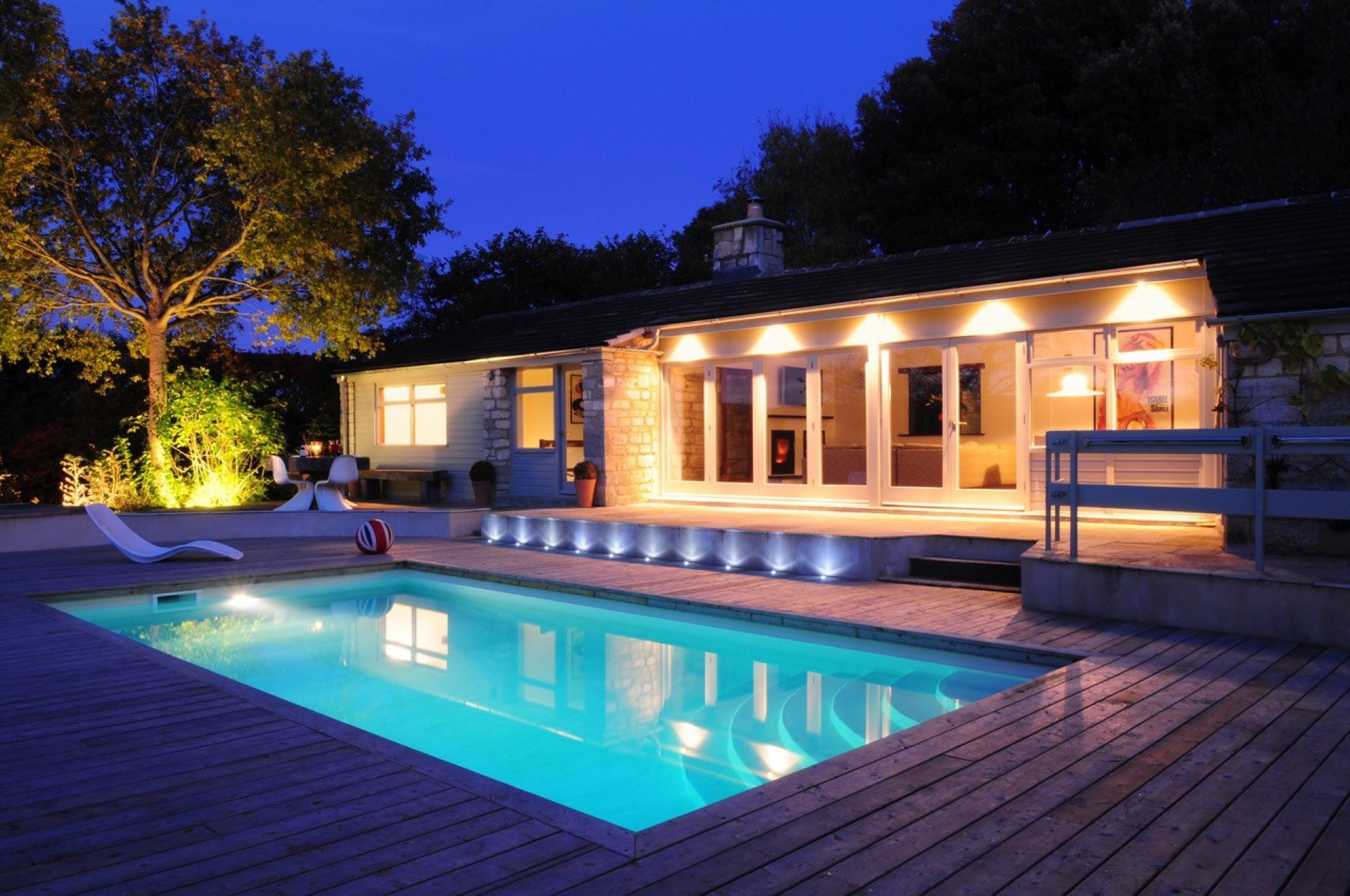 The Pool House, Dog Friendly Accommodation with Swimming Pool