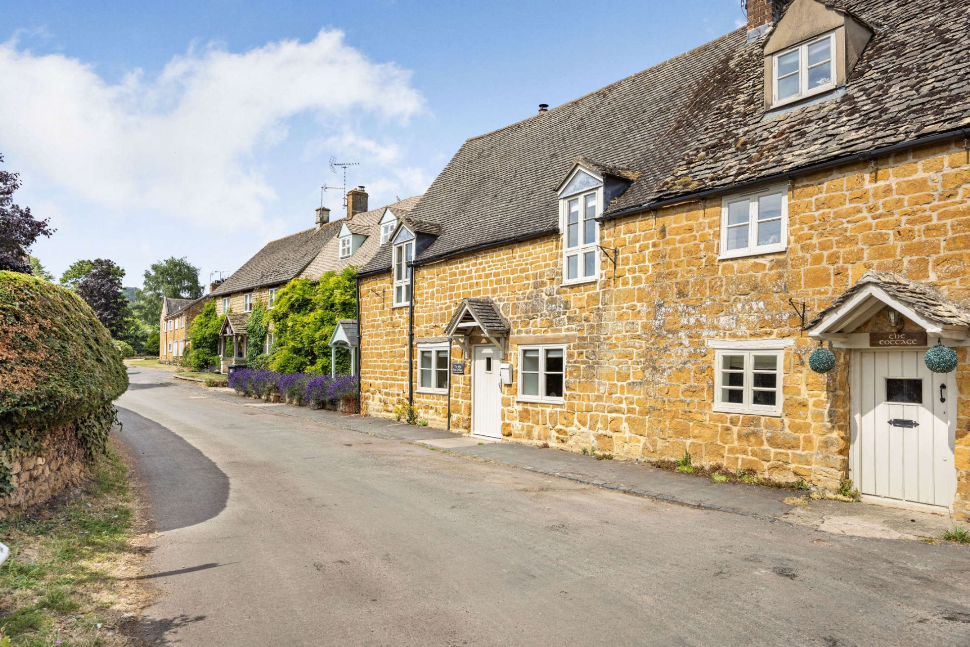 The Old Post Office, 4 Bed Cotswold Holiday Cottage in Ilmington